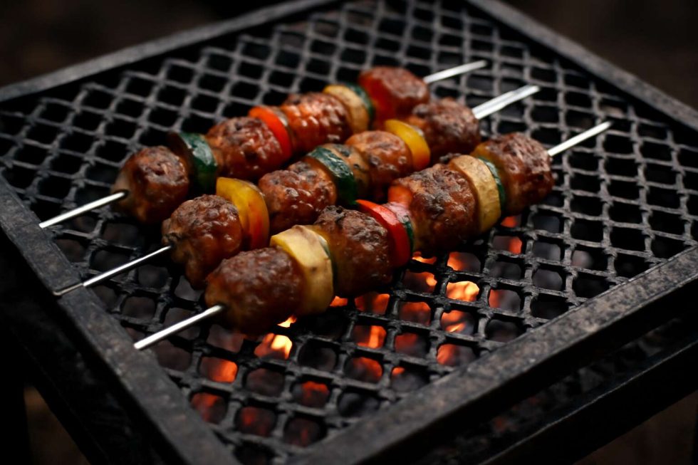 Enhance Your Barbecue with the Durable and Versatile Diamond Mesh Braai ...